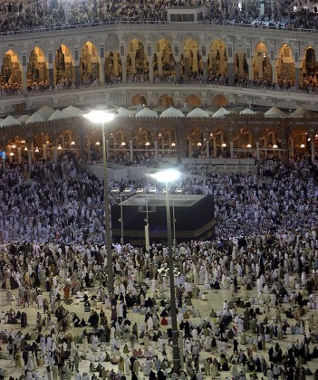 Muslims Circle Kaaba Centre Islam Seven Editorial Stock Photo - Stock ...