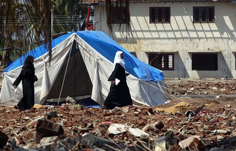Sri Lankan Muslim Women Outside Tent Editorial Stock Photo - Stock ...