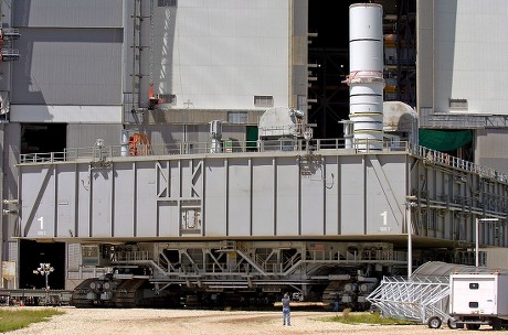 Nasa Personnel Move Crawler Out Vehicle Editorial Stock Photo - Stock ...