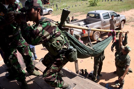 Cambodian Soldiers Carry Dead Body During Editorial Stock Photo - Stock ...