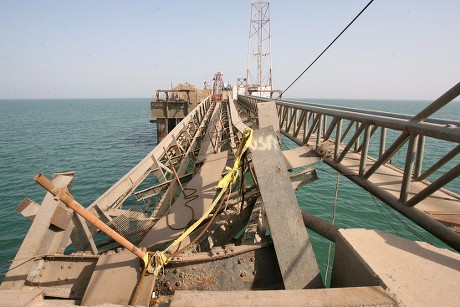 Deteriorated Southern Iraqi Offshore Oil Terminal Editorial Stock Photo ...