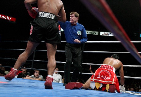 Philippine Boxing - Apr 2008 Stock Pictures, Editorial Images and Stock ...