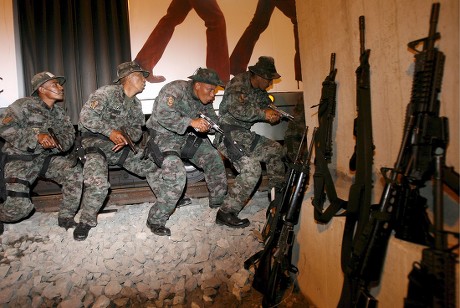 44 Special assault team Stock Pictures, Editorial Images and Stock ...