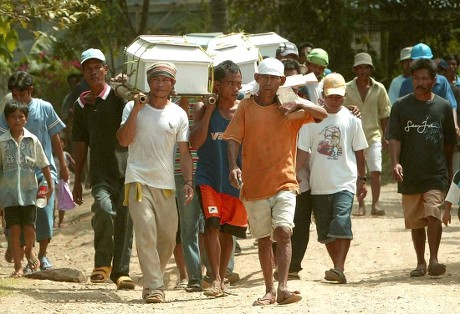 Relatives Carry Coffins Filipino Children Who Editorial Stock Photo ...