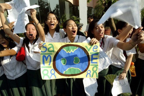 Filipino Student Protesters Shout Slogans They Editorial Stock Photo ...