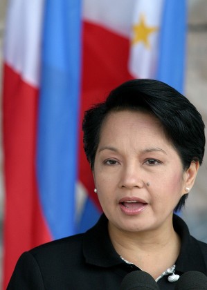 Philippine President Gloria Macapagalarroyo Delivers Speech Editorial ...