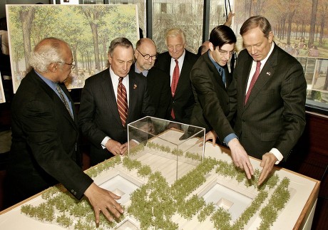 Architect Michael Arad 2nd Right Shows Editorial Stock Photo - Stock ...