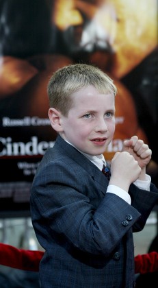 Child Actor Patrick Louis Cast Member - Foto de stock de contenido ...