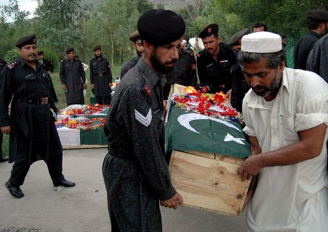Pakistani Paramilitary Soldiers Carry Coffin Their Editorial Stock ...