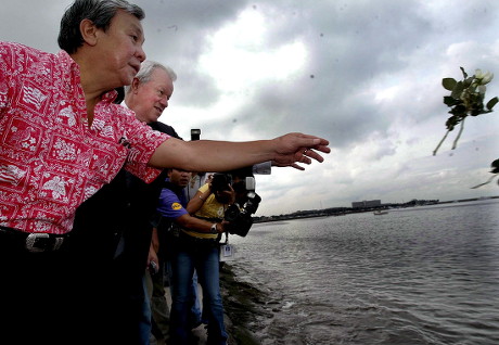 Manila City Mayor Lito Atienza L Editorial Stock Photo - Stock Image ...
