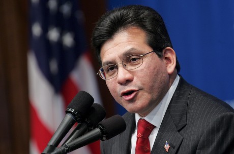 Us Attorney General Alberto Gonzales Gives Editorial Stock Photo ...