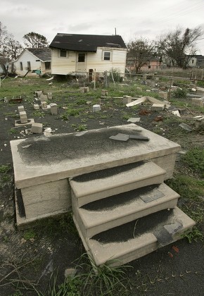 House Damaged Post Hurricane Katrina Flooding Editorial Stock Photo ...