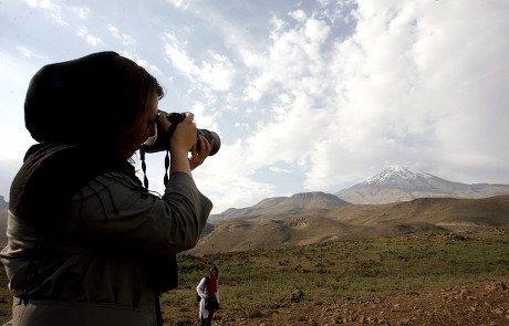 Iranian Woman Takes Photograph Damavand Mountain Editorial Stock Photo ...