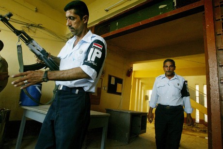 Iraqi Policeman Gets Ready Patrol Balad Editorial Stock Photo - Stock ...