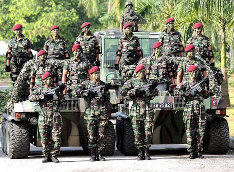 Female Soldiers Malaysian Army Elite Force Editorial Stock Photo - Stock Image | Shutterstock