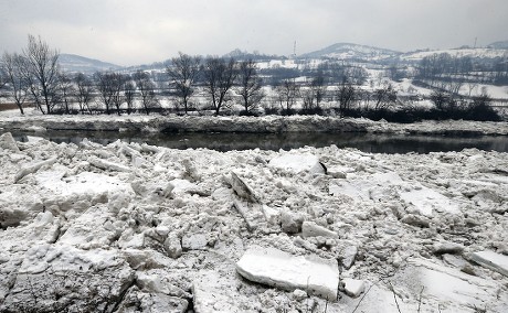 Floes on Bosna river in Janjevci, Bosnia And Herzegovina - 16 Jan 2017 ...