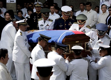 Filipino Soldiers Parade Casket Containing Philippines Editorial Stock ...