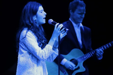 Angelina Jordan Norwegian Child Singer Who Foto stock editorial ...