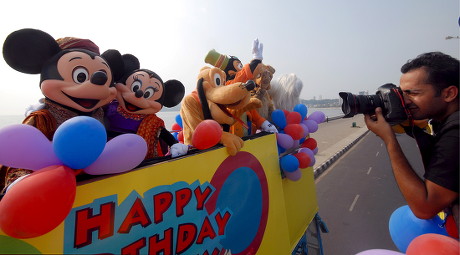 Disney Characters Mickey Mouse L Minnie Editorial Stock Photo - Stock ...