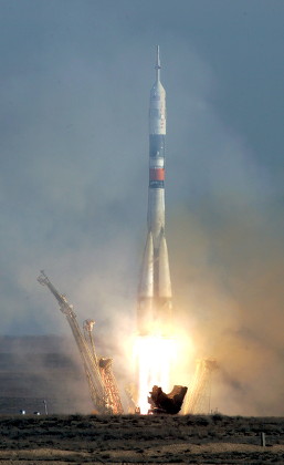 Russian Soyuz Rocket Booster Lifts Off Editorial Stock Photo - Stock ...