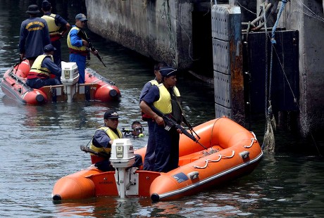 Members Philippine Coastguard Diving Team Patrol Editorial Stock Photo ...