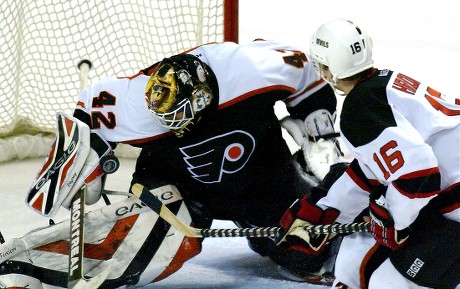 Philadelphia Flyers Goalie Robert Esche Looks Editorial Stock Photo ...