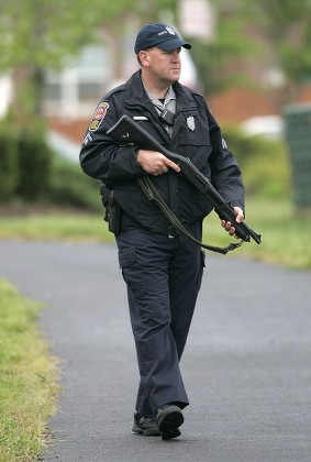 Police Block Traffic Outside Sully District Editorial Stock Photo ...