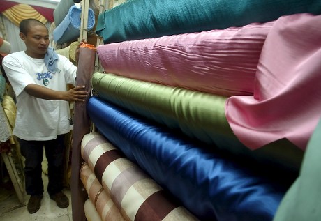 Filipino Arranges Display Local Imported Fabrics Editorial Stock Photo ...