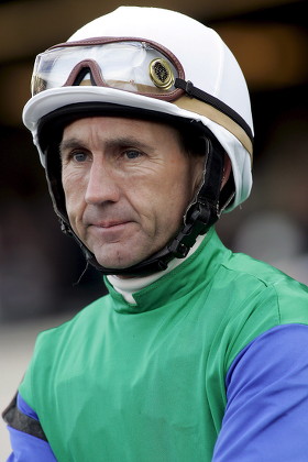 Jockey Jerry Bailey Heads Back Finish Editorial Stock Photo - Stock ...