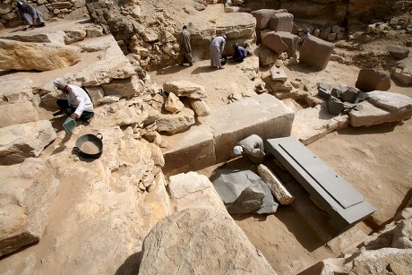 __COUNT__ Egypt Archeology Headless Pyramid - Jun 2008 Stock Pictures ...
