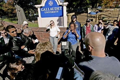 42 Gallaudet university Stock Pictures, Editorial Images and Stock ...