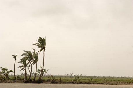 Aftermath of Cyclone Nargis, Burma - Jun 2008 Stock Pictures, Editorial ...
