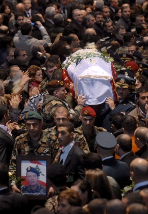 Lebanon Funeral - Dec 2007 Stock Pictures, Editorial Images and Stock ...