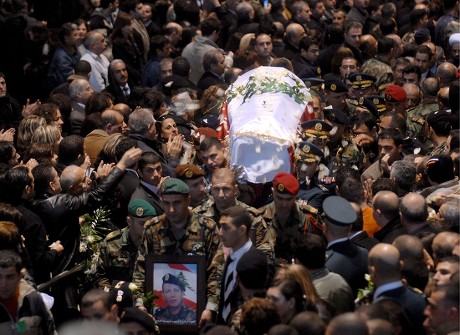 Lebanon Funeral - Dec 2007 Stock Pictures, Editorial Images and Stock ...