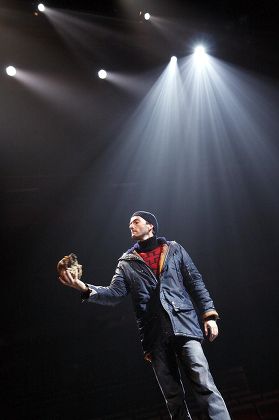 'Hamlet' performed by the Royal Shakespeare Company at The Courtyard ...