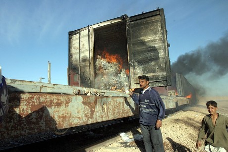 Iraqis Loot Train Carrying Military Supplies Editorial Stock Photo ...
