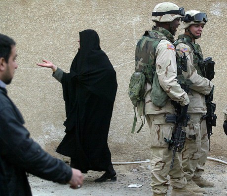 Iraq Us Troops - Feb 2004 Stock Pictures, Editorial Images and Stock ...