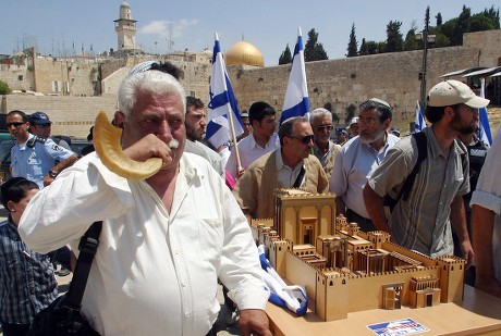 Rightwing Jews Group Calling Itself Temple Editorial Stock Photo ...