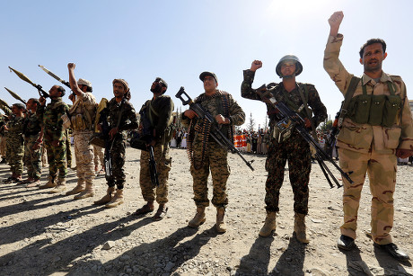 Houthi Fighters Attend Gathering Mobilize More Editorial Stock Photo ...