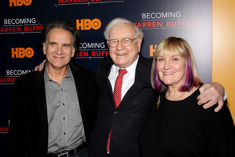 Peter Buffett Warren Buffett Susan Alice Editorial Stock Photo - Stock ...