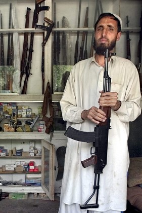 Pakistani Arms Dealer Shows Philippinemade Automatic Editorial Stock ...