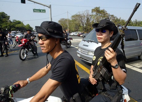 Filipino Police Armed M16 Rifle Patrols Editorial Stock Photo - Stock ...