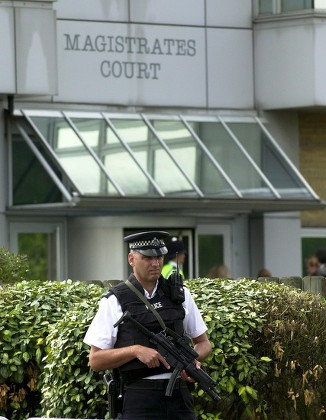 Armed Police Guard Belmarsh Magistrates Court Editorial Stock Photo ...