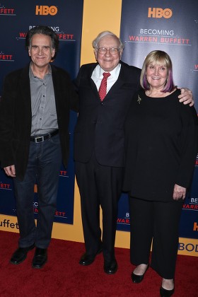 Peter Buffett Warren Buffett Susan Alice Editorial Stock Photo - Stock ...