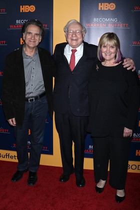 Peter Buffett Warren Buffett Susan Alice Editorial Stock Photo - Stock ...