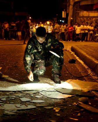 Filipino Soldier Gathers Residue Improvised Bomb Editorial Stock Photo ...
