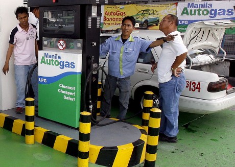Filipino Gas Station Attendant Refills Vehicle Editorial Stock Photo ...