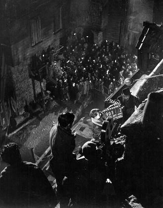 Oliver Twist Behind Scenes Filming Robert Editorial Stock Photo - Stock ...