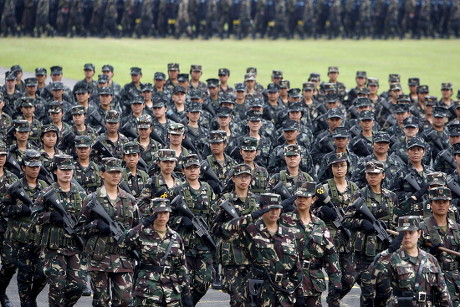 Filipino Soldiers Parade During Armed Forces Editorial Stock Photo ...