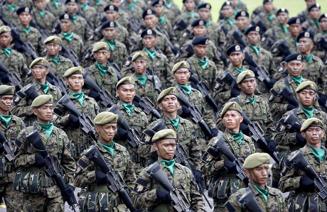 Filipino Army Soldiers Parade During Armed Editorial Stock Photo ...